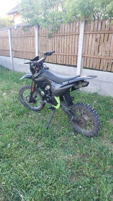Vând Cross KXD Pro an 2023 Motor in 4 timpi 125 cc Roți față 17 / 14 s ...