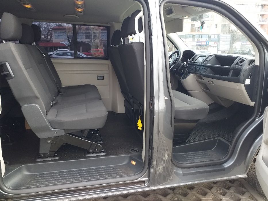 Inchiriez microbuz BUS Caravelle 8+1 locuri T6 DSG/automat Bucuresti ...