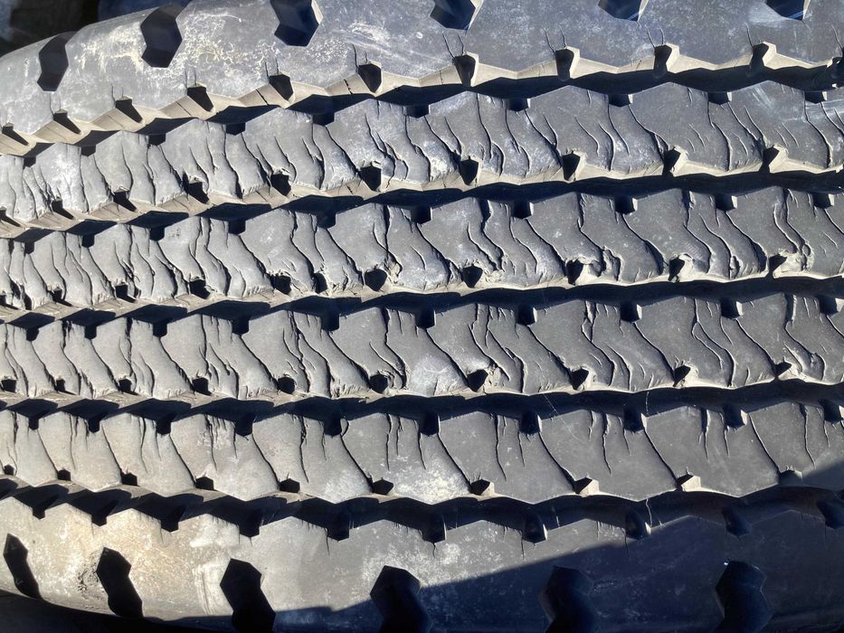 Гуми 14.00R20 MICHELIN 164F G20 XZA4 2БРОЯ гр. Асеновград • OLX.bg