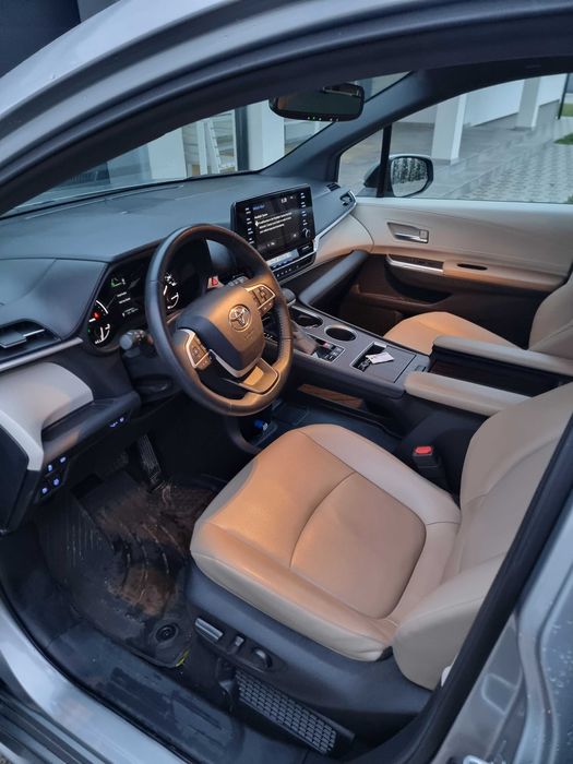 Toyota Sienna 2021 Suceava • OLX.ro