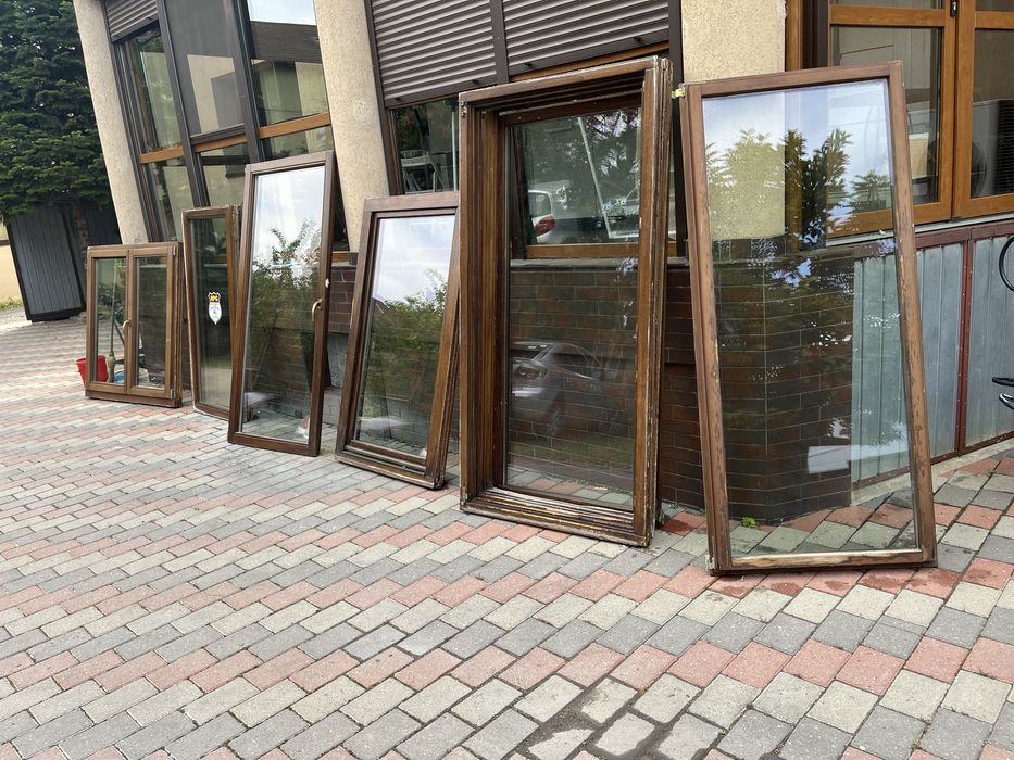 Tamplarie / Geamuri si Usi termopan lemn Ilfov Voluntari • OLX.ro
