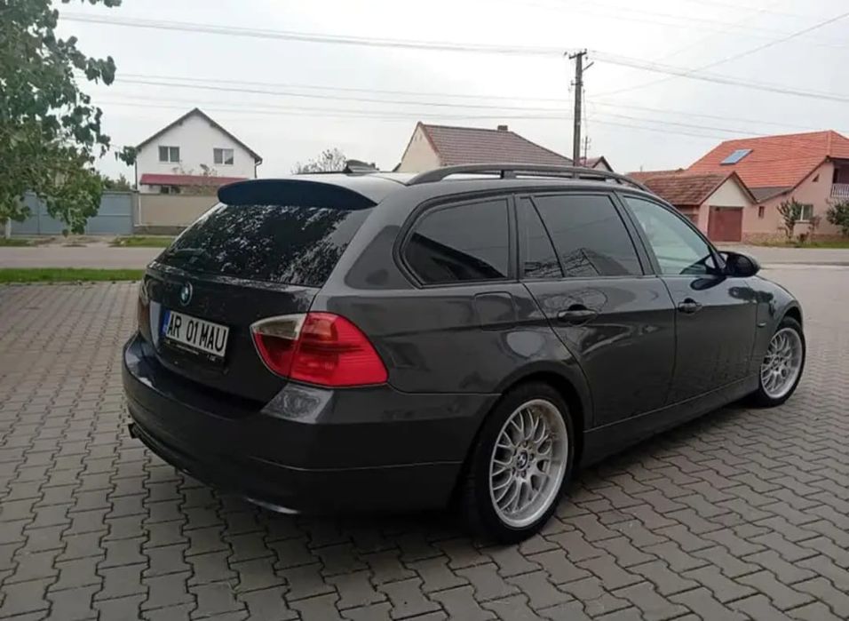 Bmw e91 320d 2007 Arad • OLX.ro