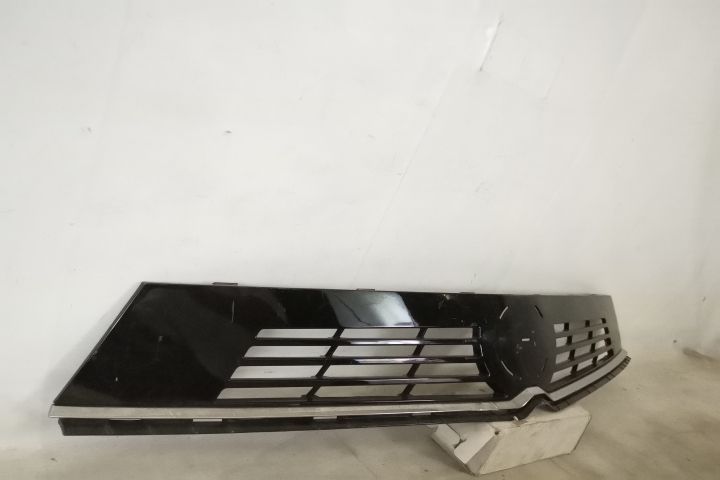 Grila Centrala Originala In Stare Buna Opel Astra L 2022-2023-2024 Ope Bucuresti Sectorul 6 • OLX.ro