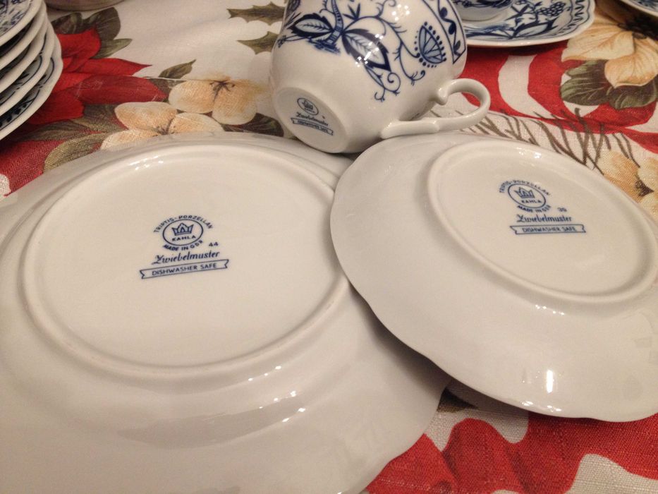 Zwiebelmuster, KAHLA, GDR Сервиз за хранене и кафе за 6 човека 44 ел. гр. София Младост 2 • OLX.bg