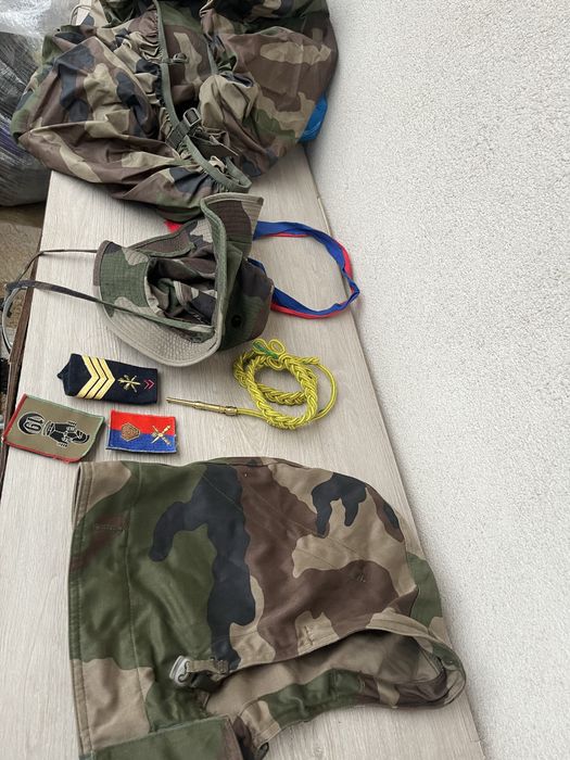 Diferite accesorii legiunea straina Bistrita • OLX.ro