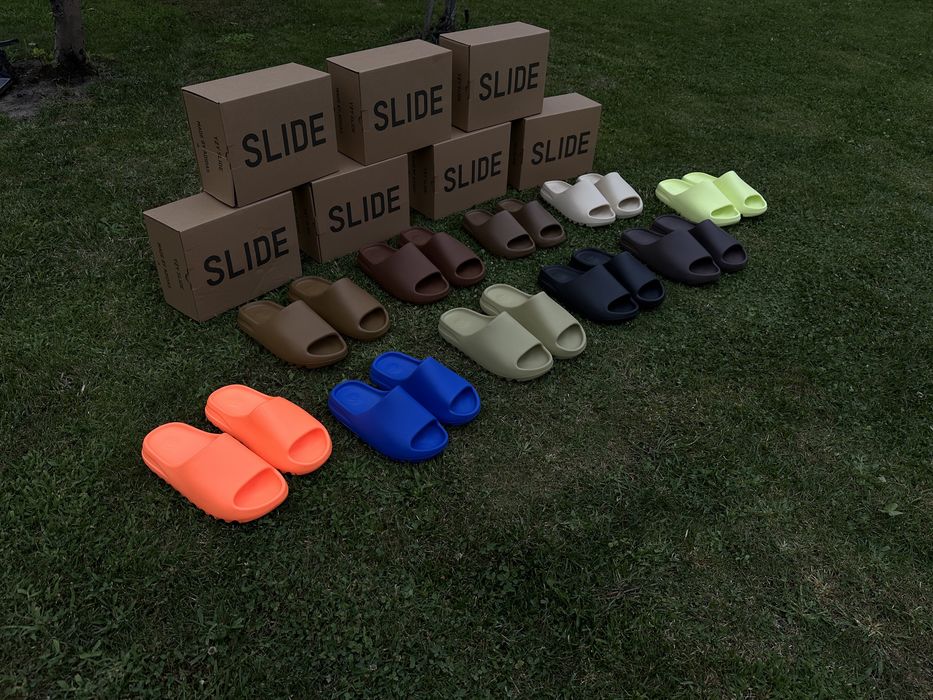 Papuci Yeezy Slide / 2025 Bucuresti Sectorul 4 • OLX.ro