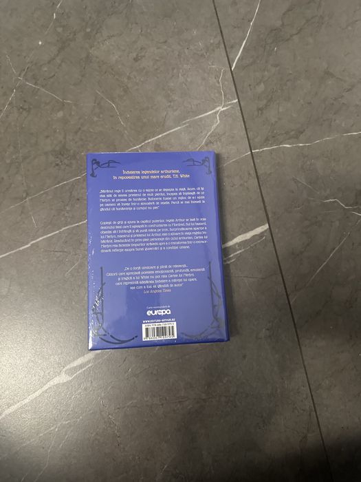 Cartea lui Merlin de T. H. White Ploiesti • OLX.ro