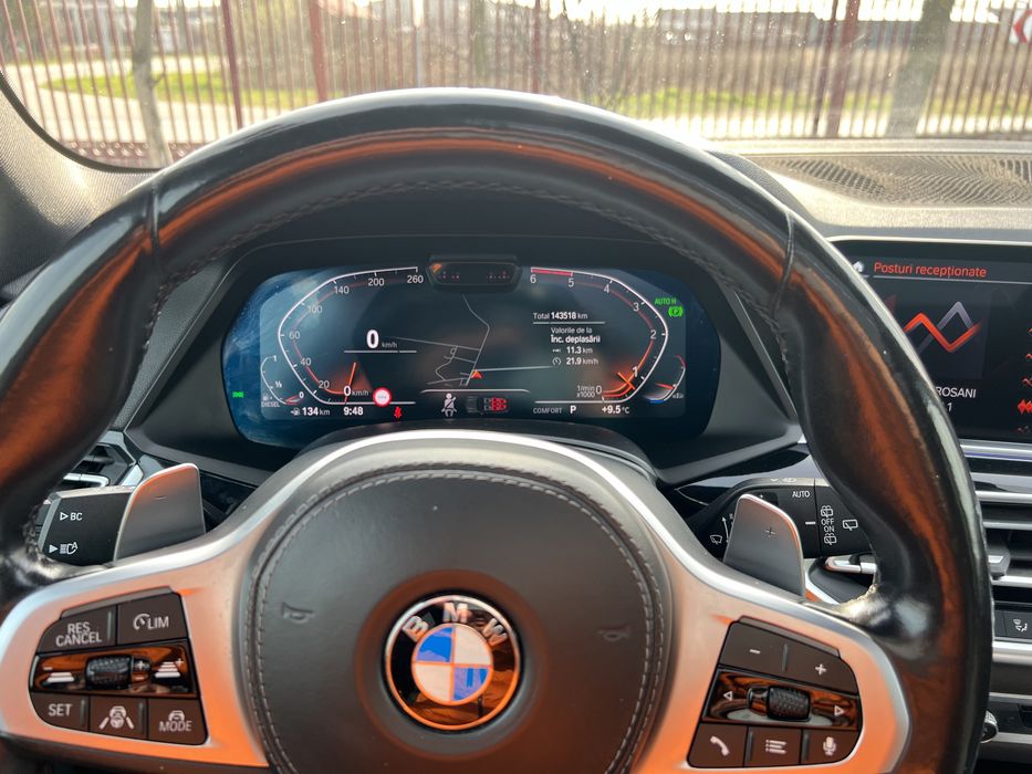 BMW X5 M paket/display key/head up/7 locuri/soft close Targu Jiu • OLX.ro