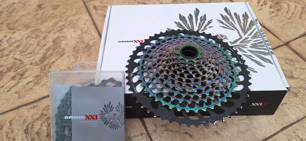 Vând Pinioane Sram Eagle XG-1299 10-52T Rainbow. Drobeta-Turnu Severin ...