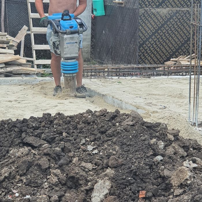 Inchiriez compactor mai pamant, placa compactoate Bragadiru • OLX.ro