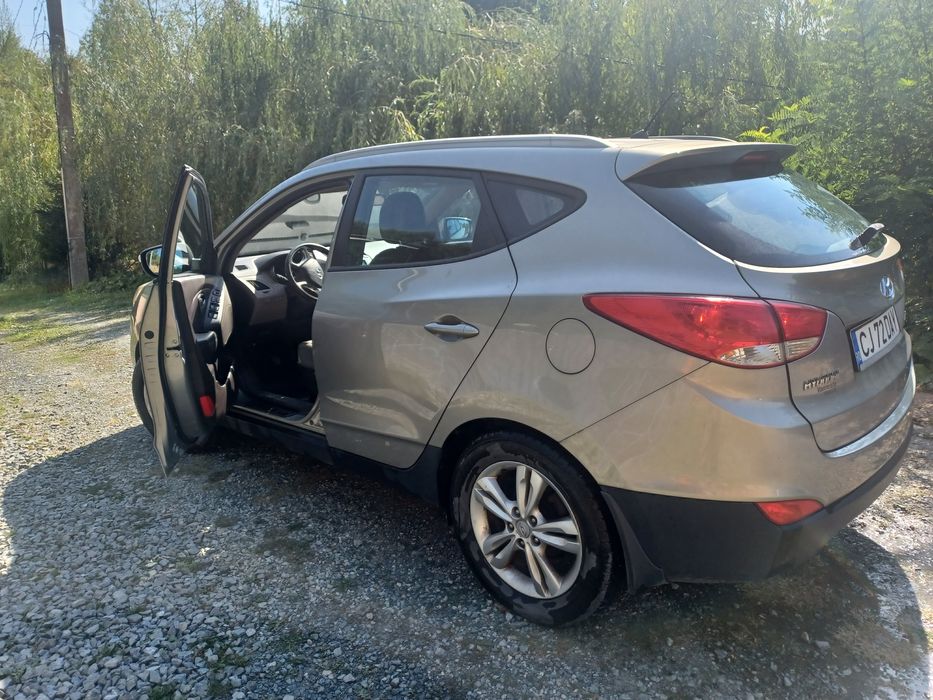 Vând hyunday ix35 Plopi • OLX.ro