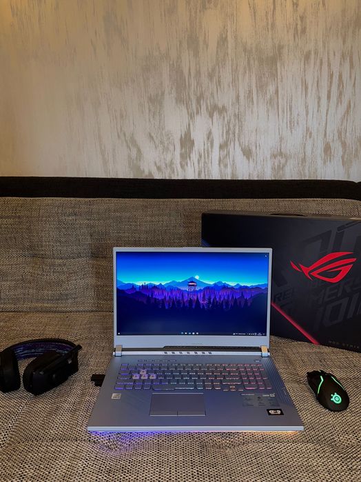 Vând Laptop ASUS ROG G17(G712LV) + Mouse STEELSERIES + Căști LOGITECH ...