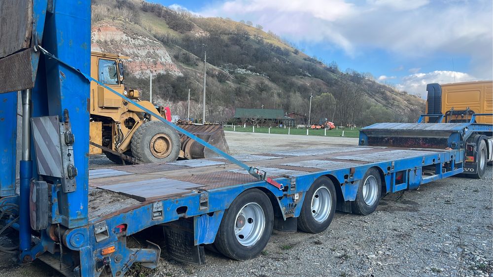 Semiremorca trailer extensibila Lancram • OLX.ro