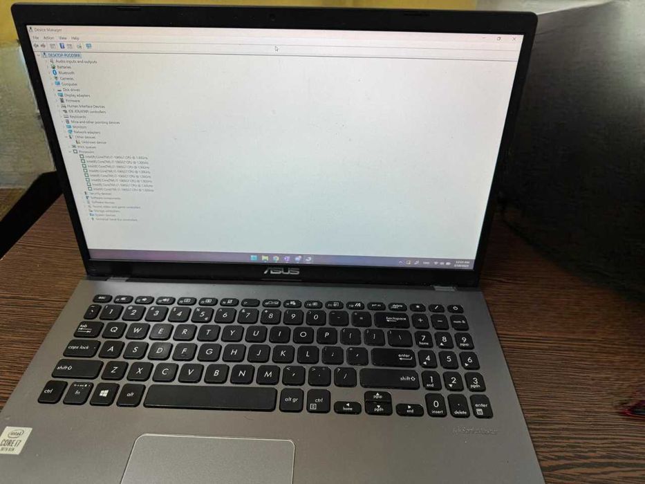 ASUS X509J, 512GB SSD/8GB RAM, Intel Core i7-1065G7 Iasi • OLX.ro