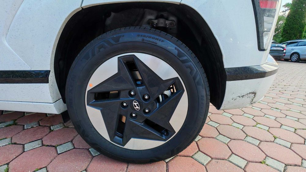 Set 4 anvelope DOT 2025 Nexen Nfera Primus 215/60/17, folosite 500 km ...