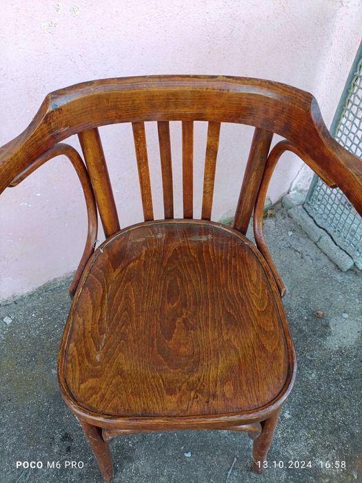 Стари столове Тонет 4 броя гр. Хасково Бадема • OLX.bg