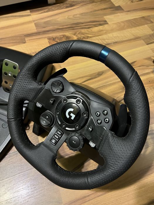 Volan Gaming Logitech G923 ca nou Alesd • OLX.ro