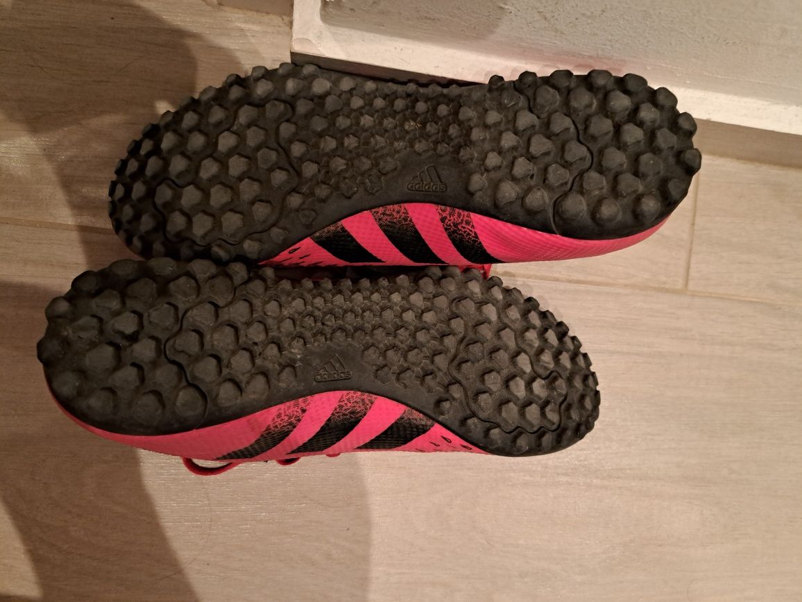 Стоножки adidas, в отлично състояние гр. Варна Младост 1 • OLX.bg