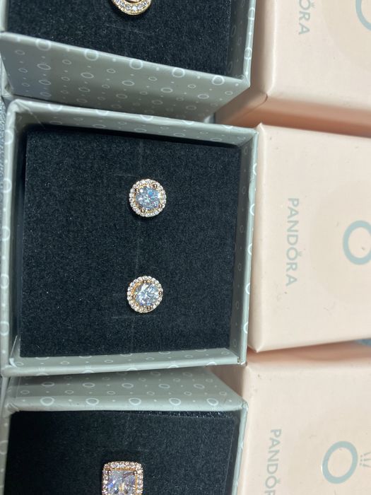 Обеци Pandora Класа, Харизма, Стил гр. Бургас Братя Миладинови • OLX.bg