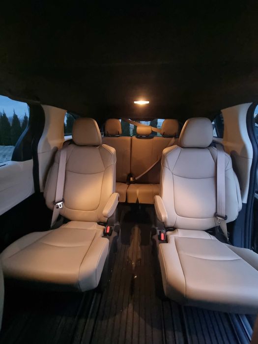 Toyota Sienna 2021 Suceava • OLX.ro