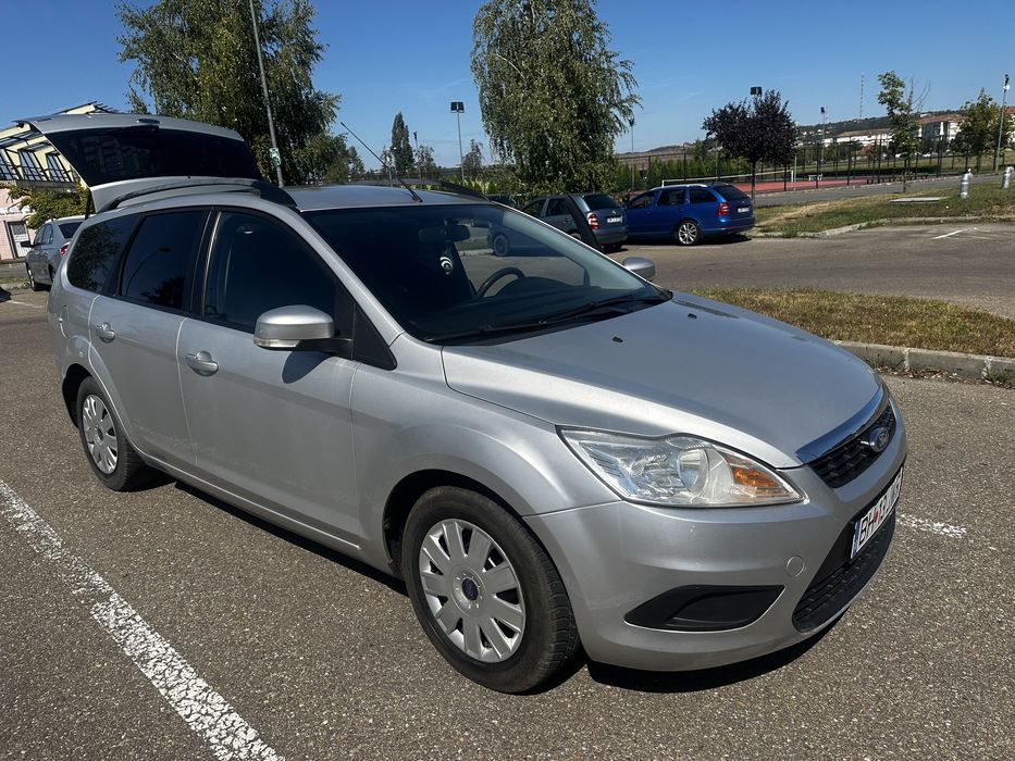 Ford Focus II, Facelift, 2009 break, 230k, aer conditionat Oradea • OLX.ro
