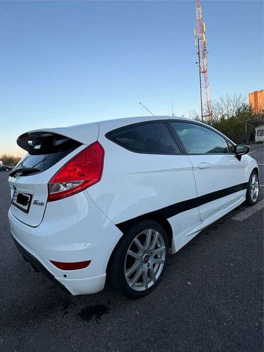 Ford Fiesta ST Line 118.500 Km -Al Doilea Proprietar- 1.6 - 120 Cai ...