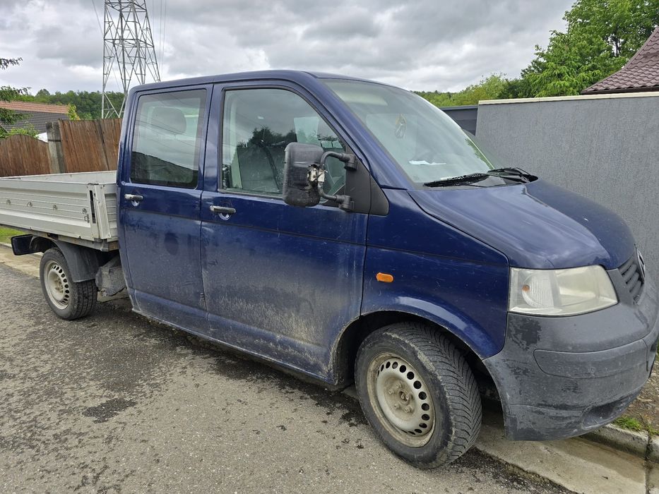 Vw t5 carosat, funcțional,dar necesita investitie Dofteana • OLX.ro