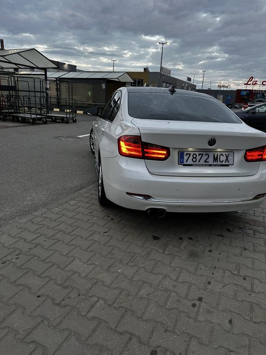Vând BMW seria 3 / F30 / Luxury Line Bucuresti Sectorul 3 • OLX.ro