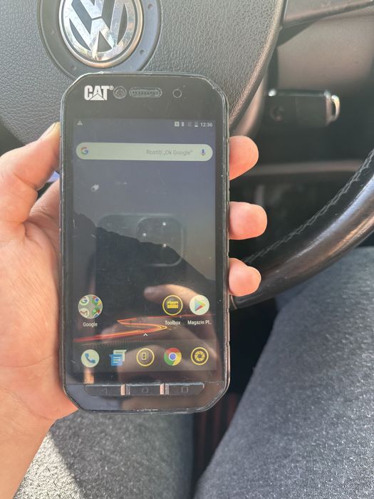 Vand Telefon mobil CAT S41, Dual SIM, 32GB, LTE, Black Rosu • OLX.ro