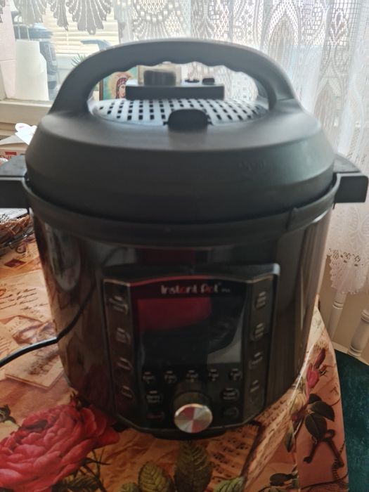 Мултикукър Instant pot гр. Троян • OLX.bg