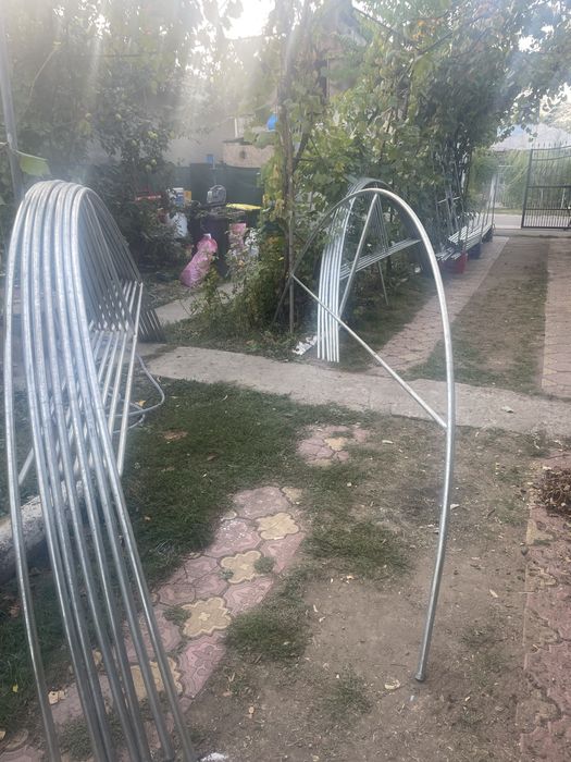 Arcade solar Galvan sau (teava neagra 150 de lei ) Racari • OLX.ro