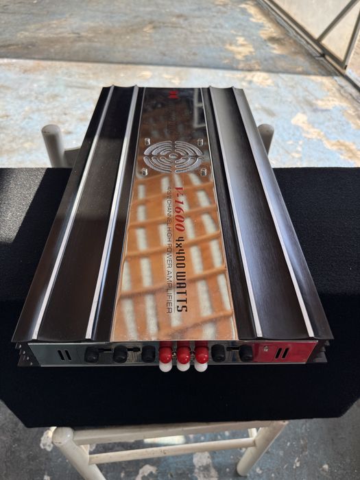 Statie/amplificator subwoofer auto 3 buc Bratasanca • OLX.ro