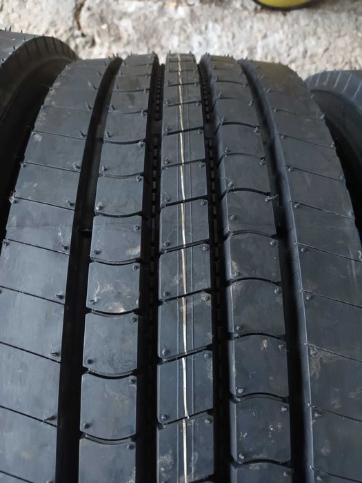 Нови тежкотоварни гуми 245/70 R17.5 Falken RI151 136/134M M+S Japan гр. Асеновград • OLX.bg