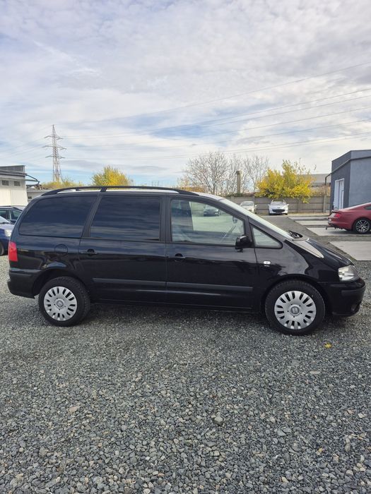 2008 Seat Alhambra 7 Locuri - 1.9 TDI 116CP - Clima fata-spate, Pilot Arad • OLX.ro