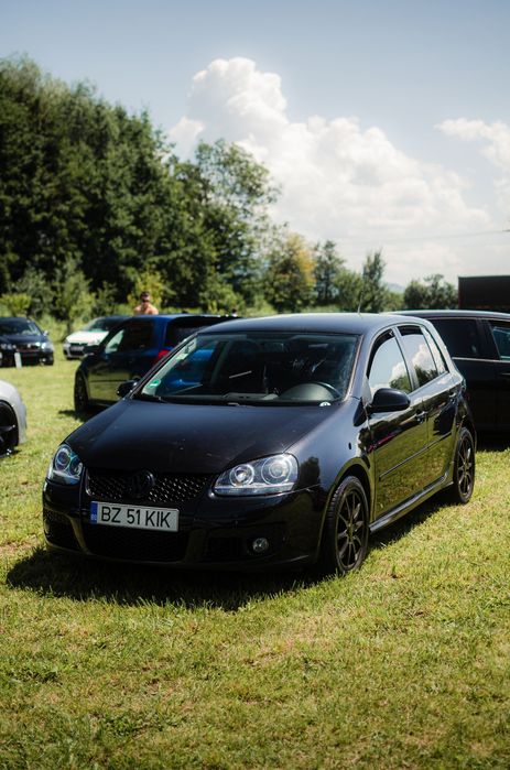 VW Golf 5 1.6 MPI Turda • OLX.ro