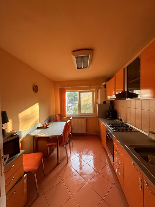 Apartament Micalaca parter 4 camere Arad • OLX.ro