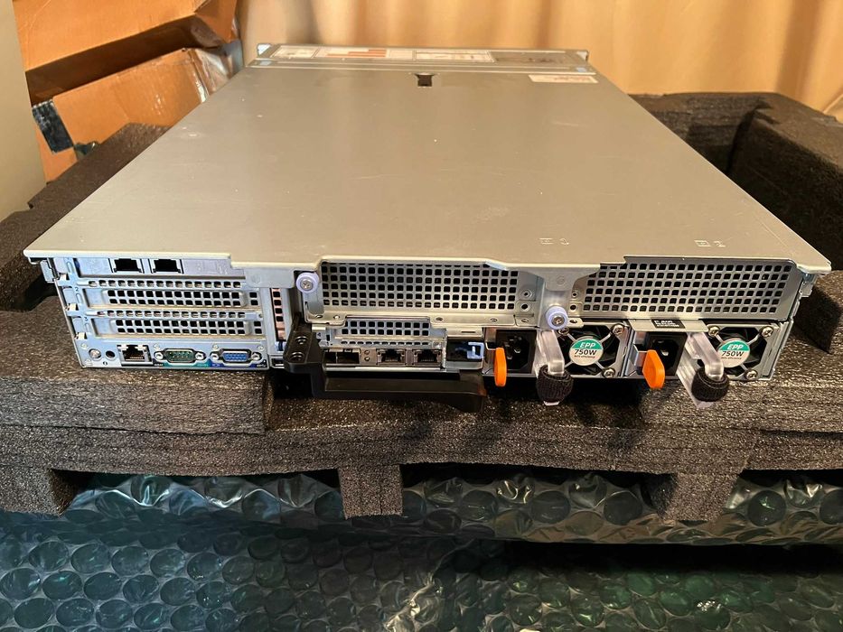 Server Dell R740 2 Xeon Silver 4208, 256 Gb RAM, 8 Tb SSD, 2 PSU 750W ...