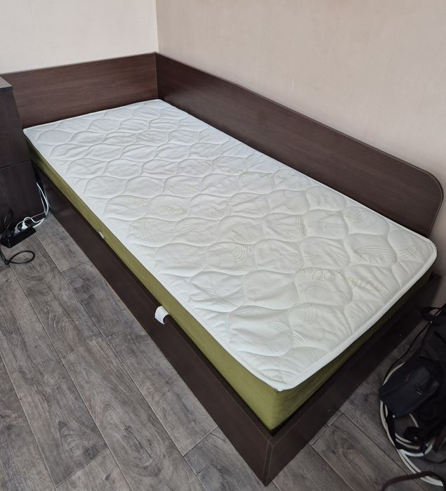 Единично легло 90/200 (без матрак) гр. Враца Център • OLX.bg