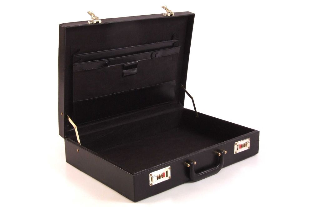 Geanta - Sevieta DIPLOMAT cu cifru, Made in Germany, NOUA Bacau • OLX.ro