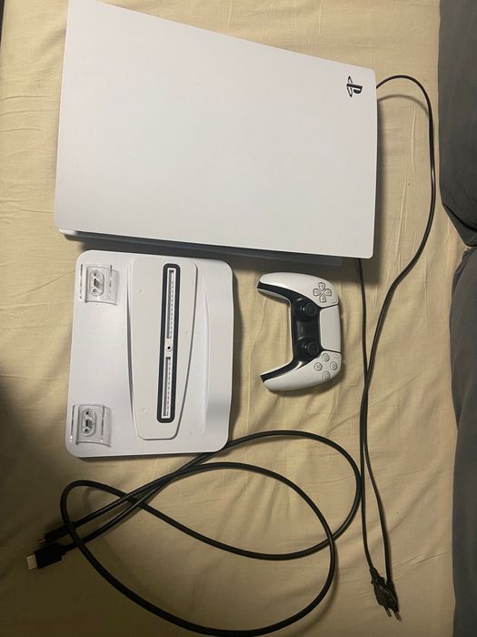 Vand ps 5 nou URGENT Tunari • OLX.ro