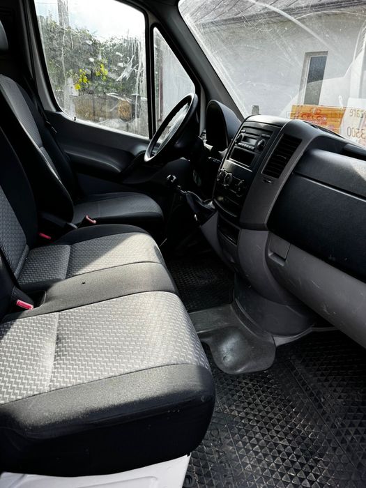 Vw crafter basculabil 3 parti 7 locuri Cajvana • OLX.ro