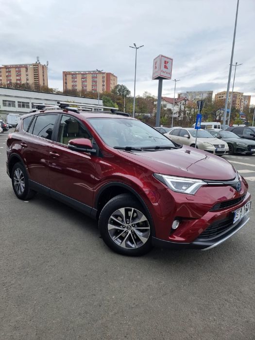 Toyota RAV-4 Hybrid 4x4 EXECUTIVE Trapa 360 Iasi • OLX.ro