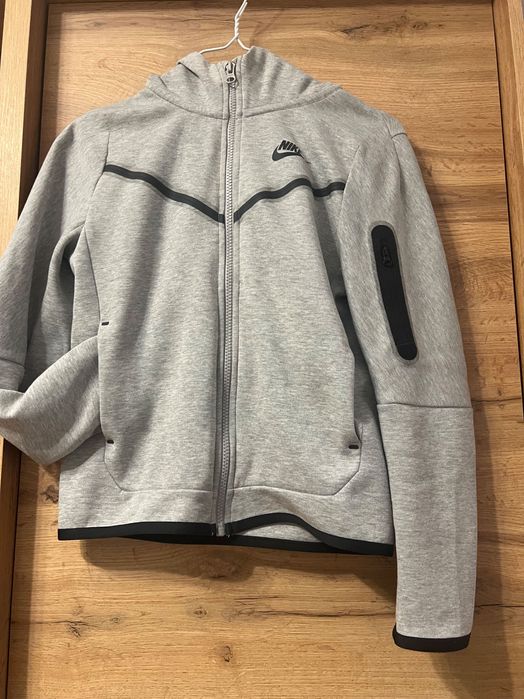Nike tech fleece гр. София Сухата река • OLX.bg