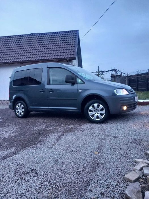 Volkswagen Caddy Sfantu Gheorghe • OLX.ro