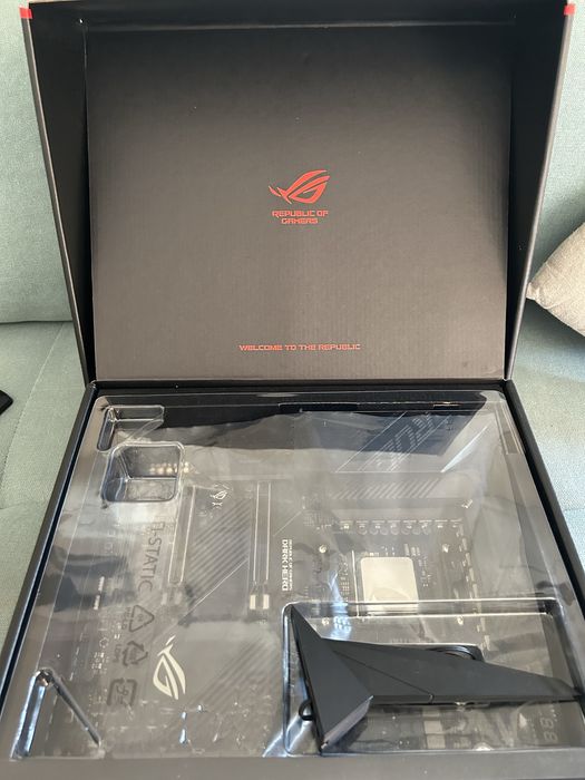 ASUS X-570 ROG Crosshair Dark Hero VII + AMD Ryzen 7 5800X гр. София ...