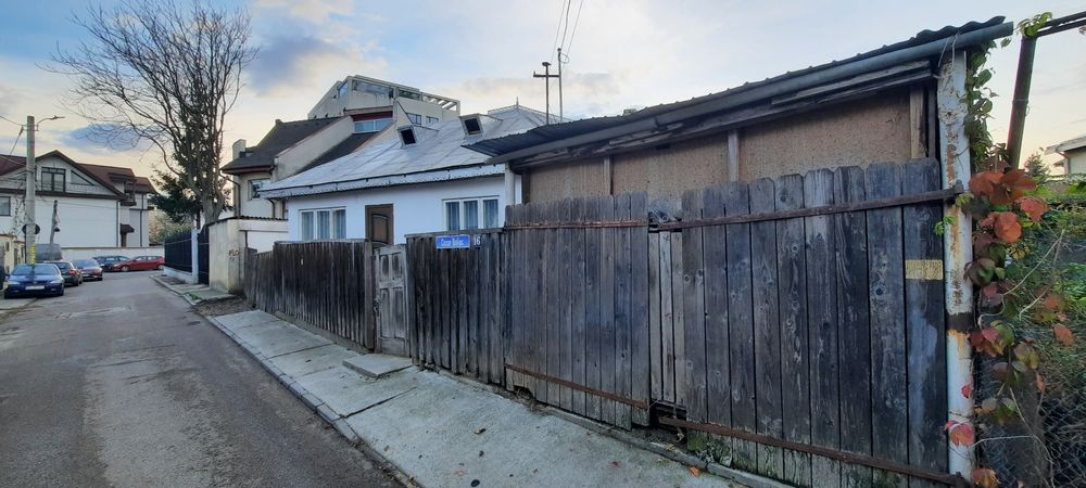 Casa Bacau Centru Bacau • OLX.ro