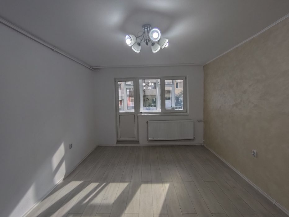 Tomis Nord 2 camere ,decomandat Constanta • OLX.ro