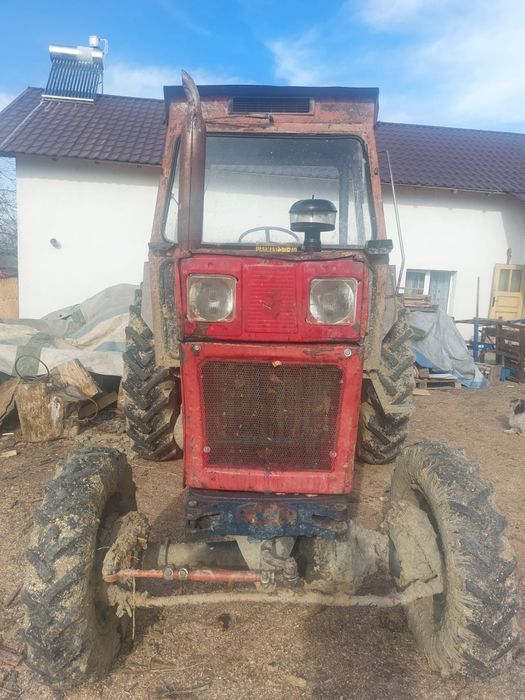 Vând tractor UTB 651 forestier 4x4 Darmanesti • OLX.ro