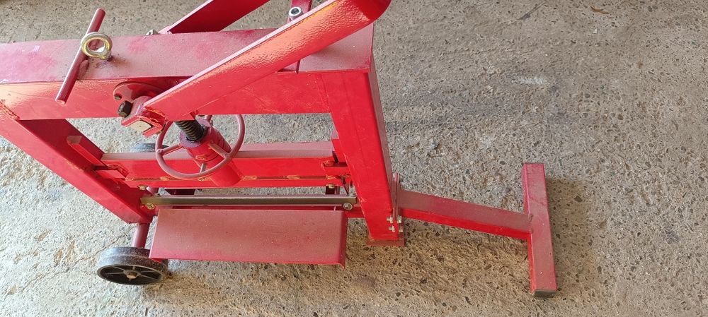 Ghilotină tăiat pavele Suceava • OLX.ro