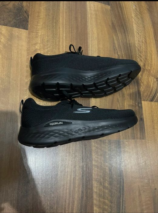 Skechers Go run marimea 45 Iasi • OLX.ro